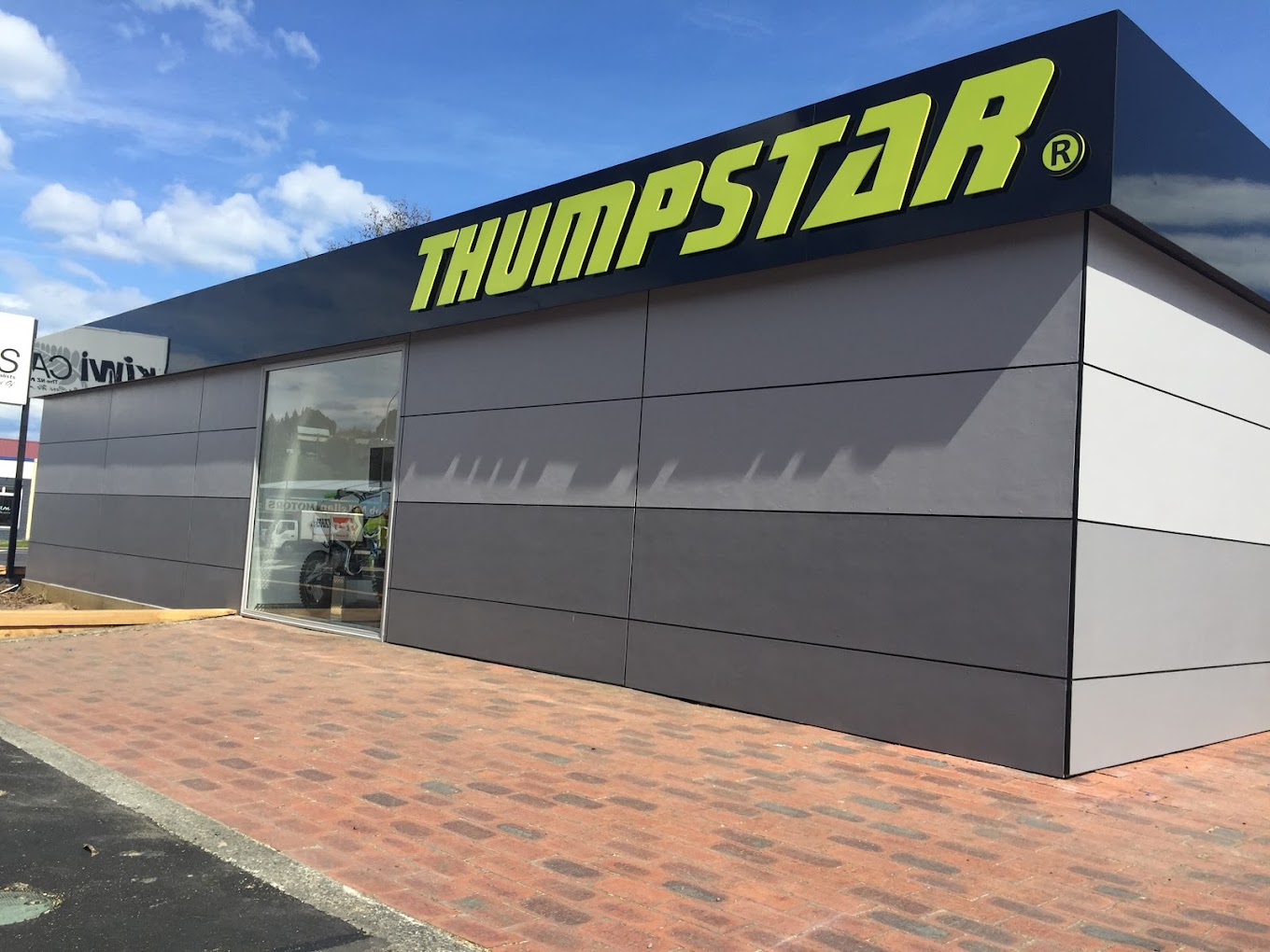 Thumpstar Dealer New Zealand | Target Imports
